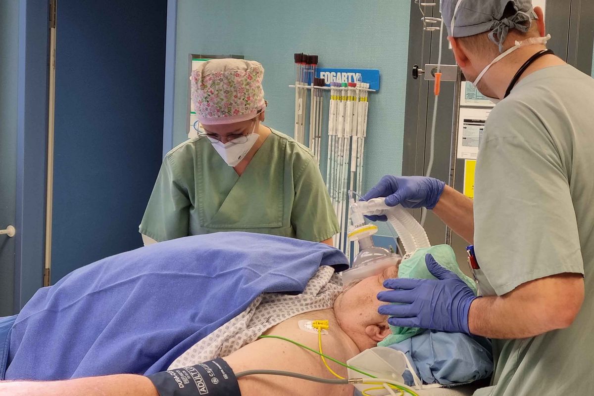 Klinikum Saarbrücken: Klimafreundliche Narkose: SR-Team drehte im ...